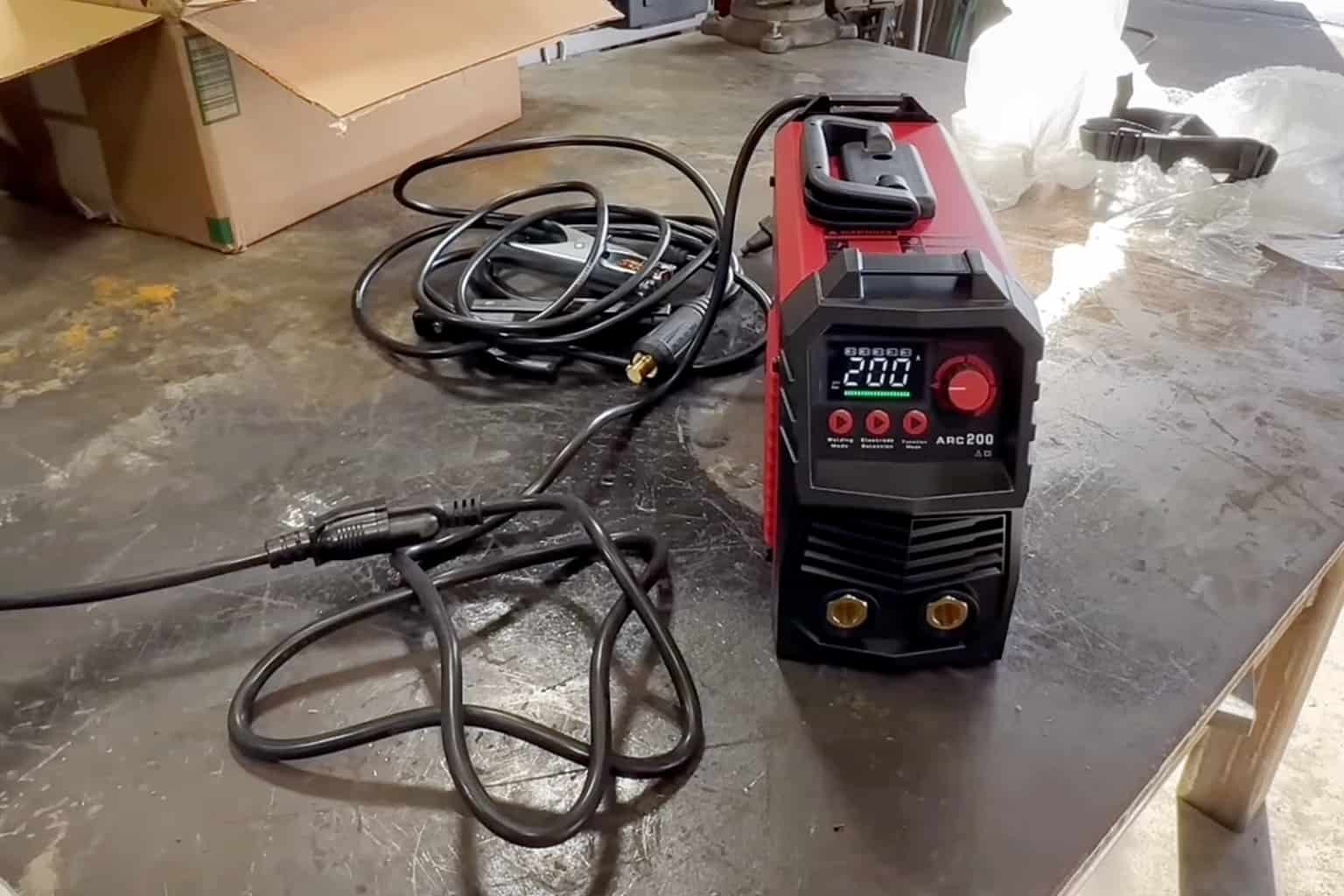 6 Best Welders for Beginners (MIG, TIG, Stick)