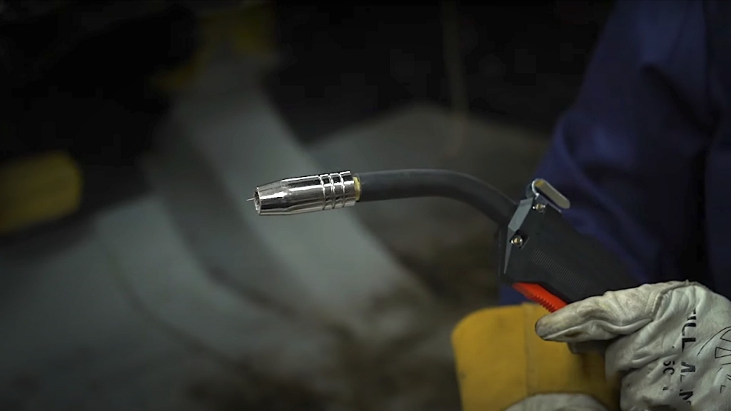 MIG & Flux Core Welding Wire Types & Specification (with Chart) - Weld Guru